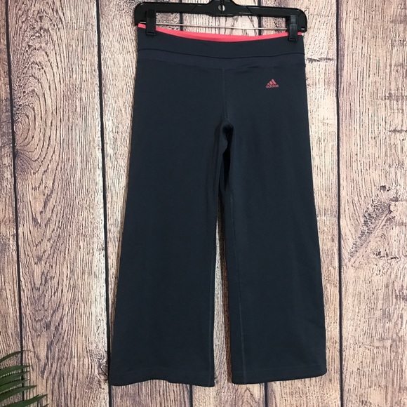 adidas | Pants & Jumpsuits | Adidas Cropped Capri Pant S Gray Pink ...